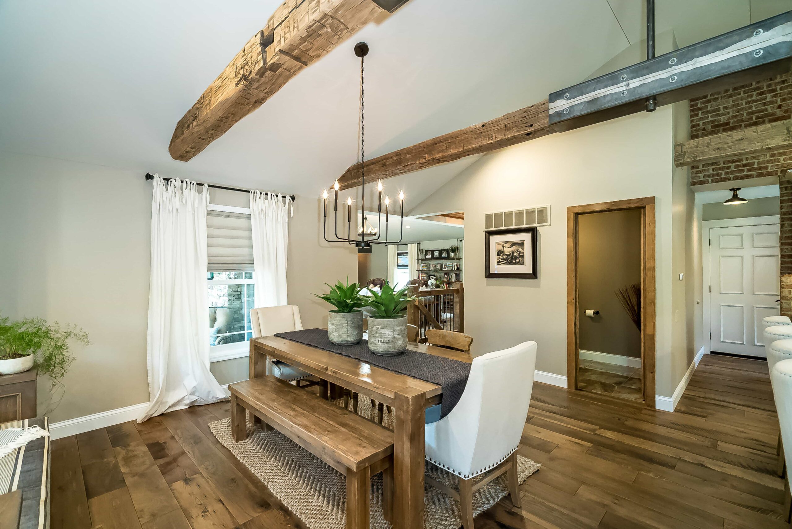 Kassie View Rustic Farmhouse - SK Interiors